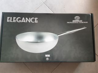 wok in acciaio nuovo, diametro 28 cm