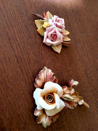 2 fiori di ceramica di Capodimonte soprammobile 