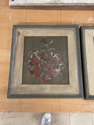 Coppia dipinti stemmi