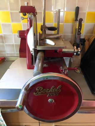 Affettatrice manuale berkel B2