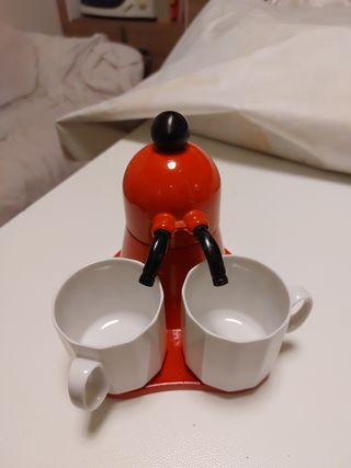 caffettiera  2 tazze  in metallo