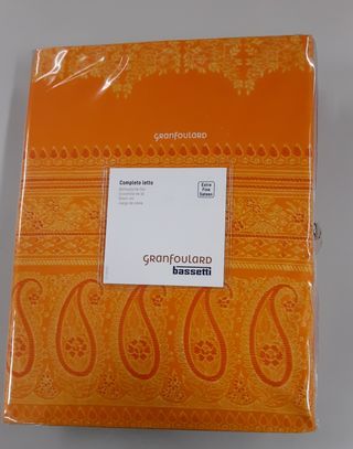 Completo lenzuola matrimoniale 
250 x 280 in sati 