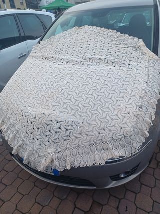 copritavolo a uncinetto vintage