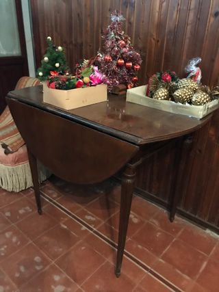 Tavolo in legno '800 inglese