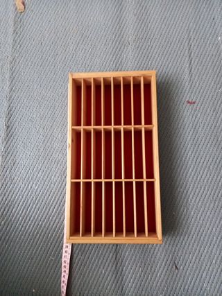 Porta cassette musicali oppure portafili per cucit