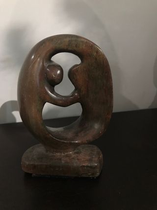 Decorazione in Pietra l'abbraccio