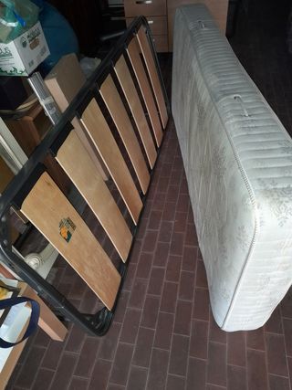 rete a doghe e materasso da una piazza