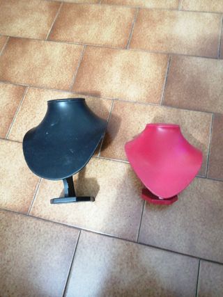 Coppia colli espositori 