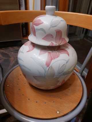 vaso con coperchio