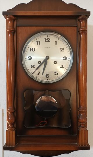 Orologio a pendolo da parete