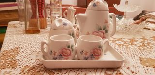 servizio da tè in porcellana
