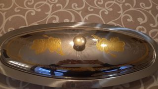 vassoio con coperchio in acciaio inossidabile 