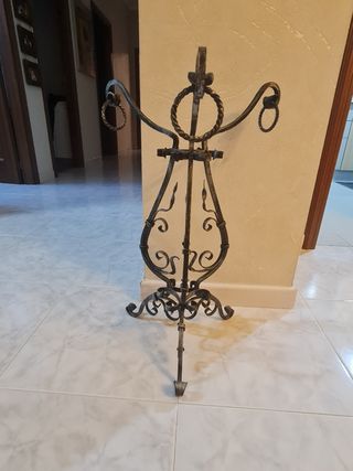 portavaso in ferro battuto 