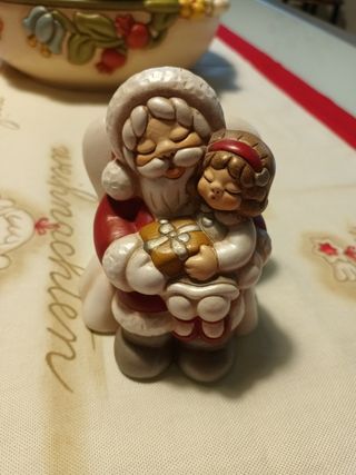 vendo babbo natale con bimba