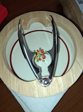 ciotola schiaccianoci thun