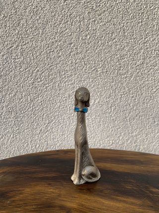 Statua di cane