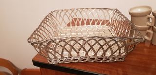 cesto per il pane in acciaio