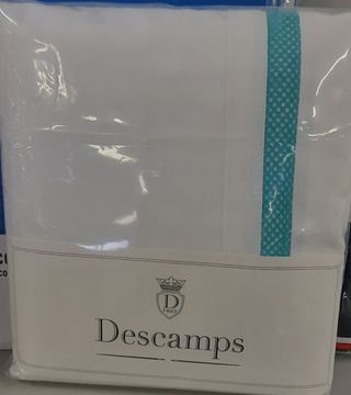 Copripiumone Descamps 200 x 200 
in raso satin