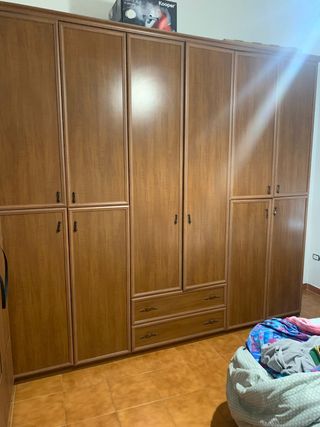 Armadio e comodi