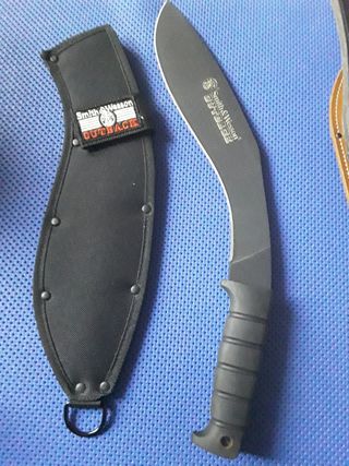 Smith & Wesson  Outback