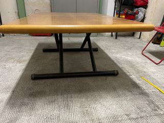 Tavolo regolabile
