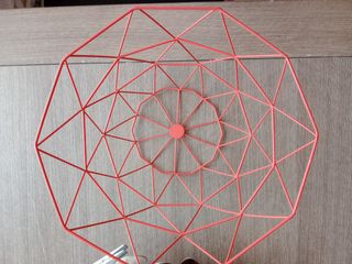 Ciotola Geometrica Rossa in metallo 