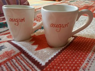 Coppia tazze mug con scritta "auguri" lavabili in 