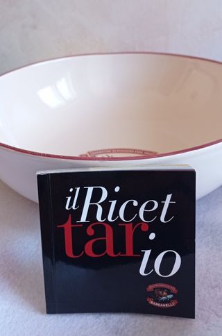 Zuppiera per spaghettata con ricettario