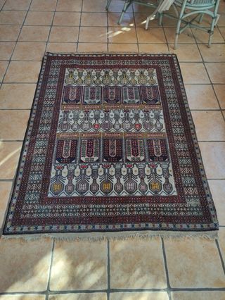 Vecchio tappeto orientale 