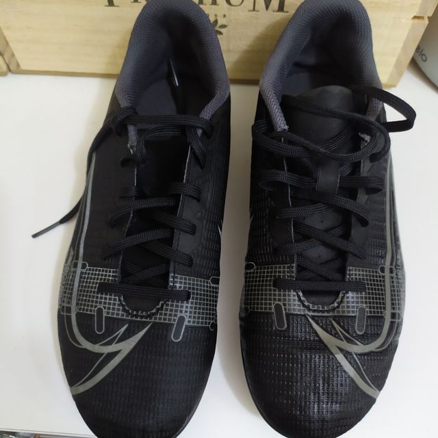 Bitas de fútbol Nike de segunda mano por 25 EUR en Ermua en WALLAPOP Bitas de fútbol Nike de segunda mano por 25 EUR en Ermua en WALLAPOP