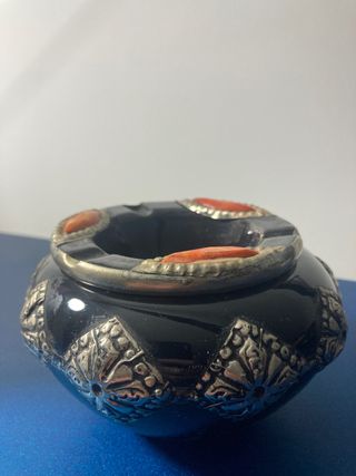 Posacenere antiodore in ceramica araba