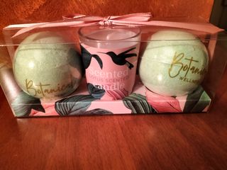conjunto bombas de baño y vela aromatica