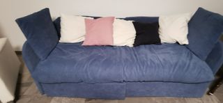 divano letto blu