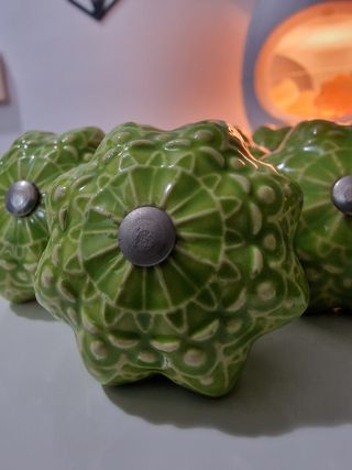 12 Pomelli, maniglie in ceramica