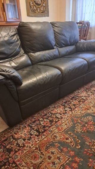 Divano e poltrone reclinabili in pelle 