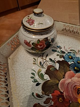 Vassoio dipinto a mano