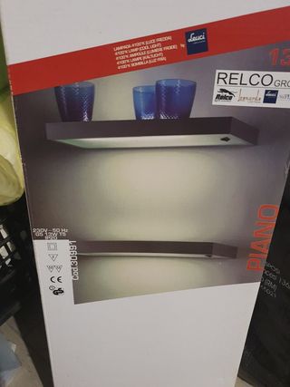 mensola con lampada LED