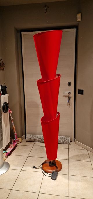 Lampada da terra Interniluce Rossa