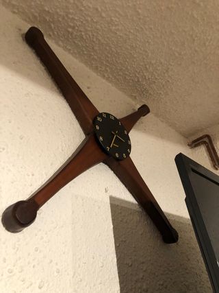 Base x orologio da parete in legno