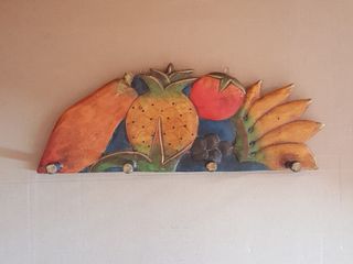 Appendistrofinacci in legno decorato cm.38x15