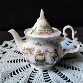 Teiera miniatura Brambly Hedge (manico incollato)