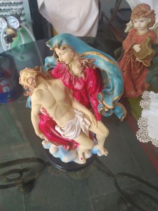 statua in resina