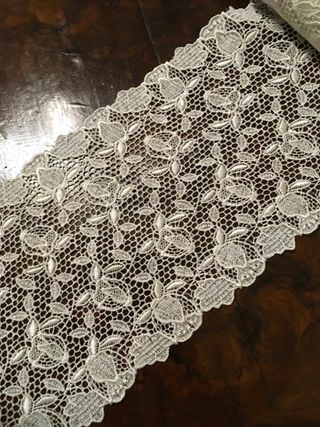 12 metri pizzo macramè altissimo.
