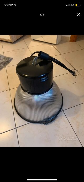 Riflettore lampione led Disano design industriale