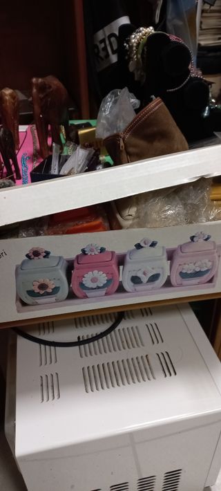 set di vasi nuovi euro 10 