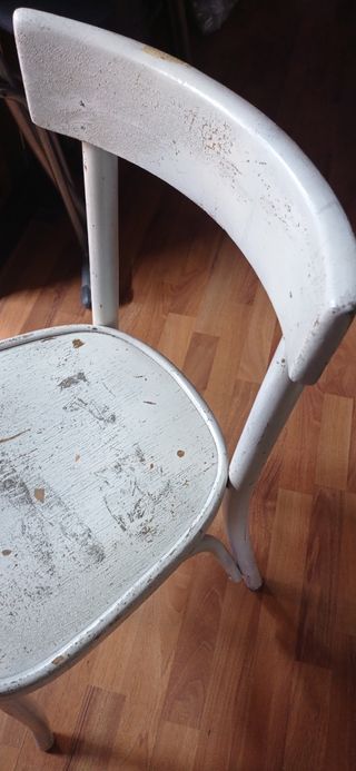 sedia vintage in legno