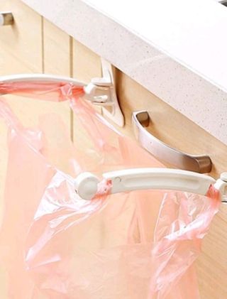 Ganci removibili per spazzatura sospesi 