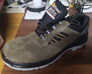 Scarpe antinfortunistiche numero 41