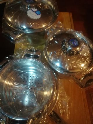 Set pentole nuove adatte all'induzione