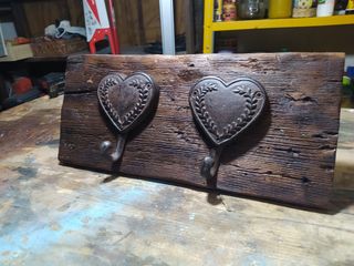 Appendino in Legno Antico